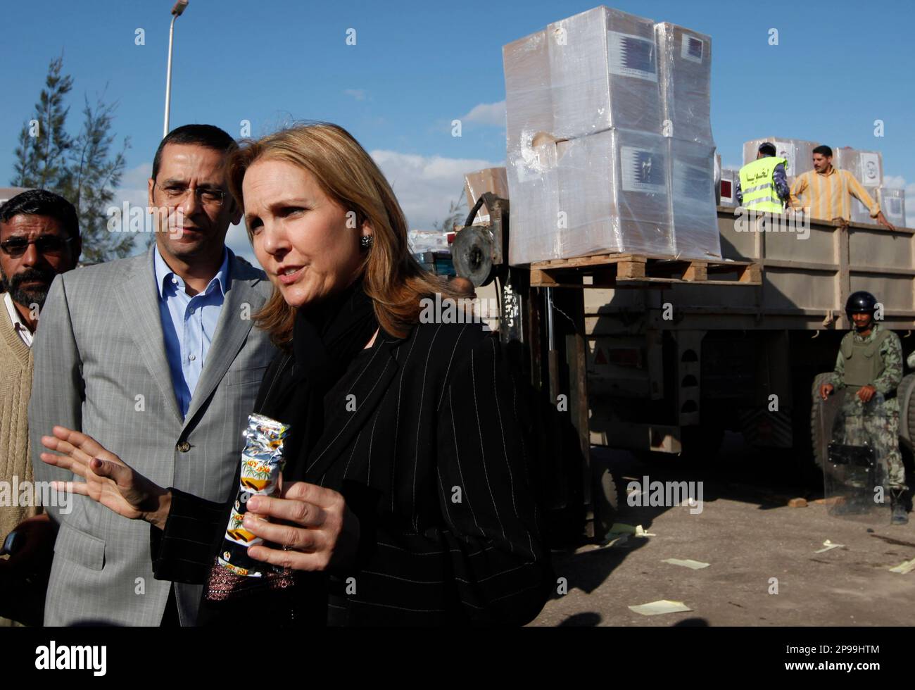 World Food Program, WFP Executive Director Josette Sheeran, right visits the Egyptian border ...