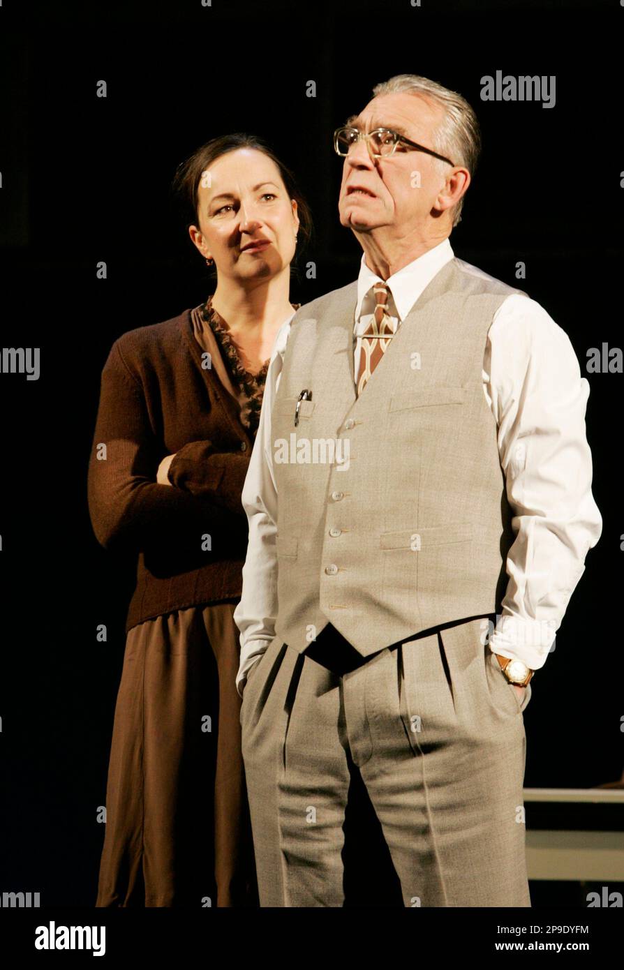 Claudia Sabitzer als Linda und Heinz Marecek in der Rolle des Willy ...