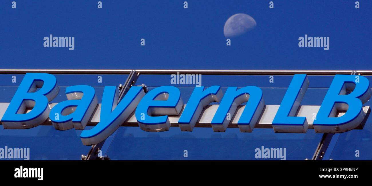 Das Logo der bayerischen Landesbank BayernLB, fotografiert am Montag ...