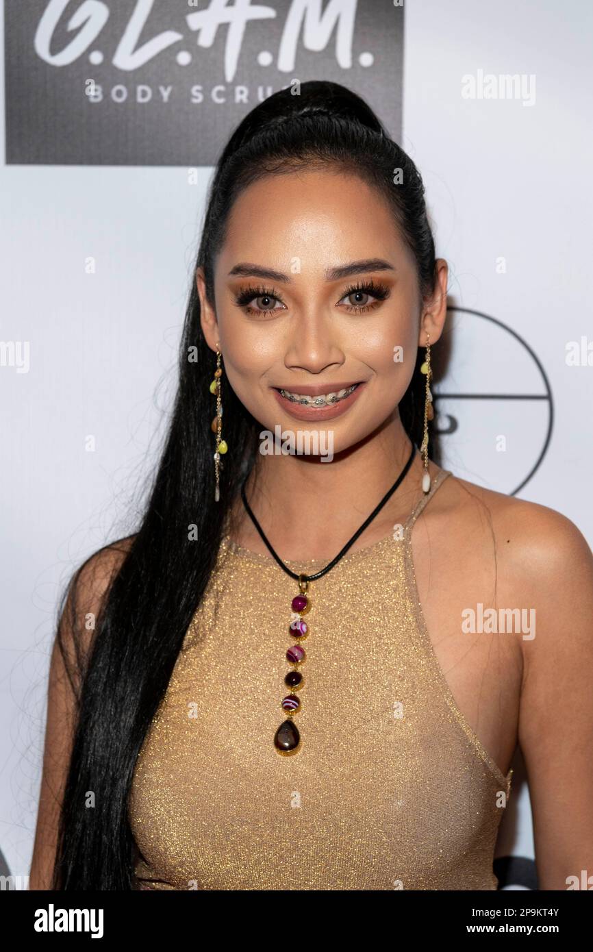 Model Julia Fonseca nimmt am 10. März 2023 an der jährlichen Pre-Oscar ...