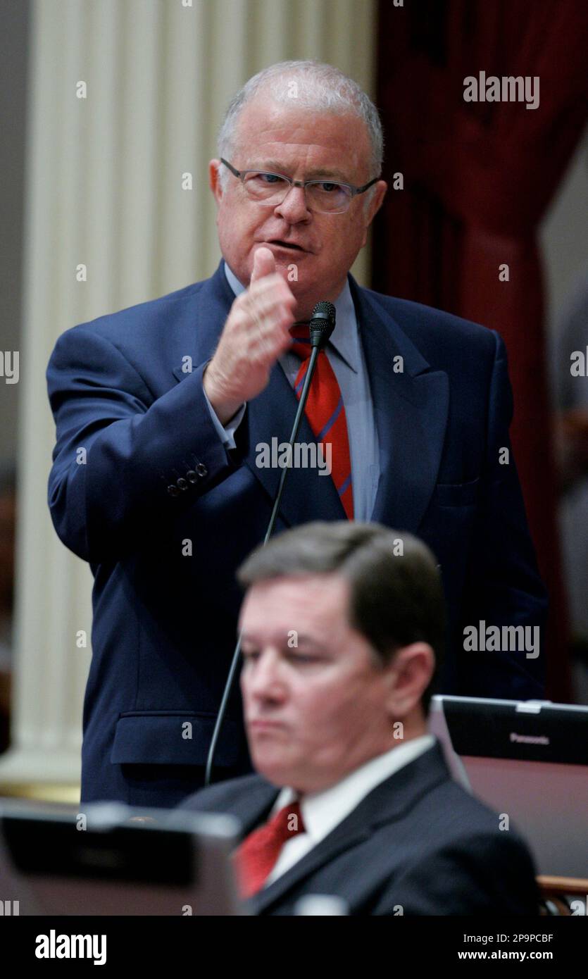 State Sen. President Pro Tem Don Perata, D-Oakland, calls on members of ...