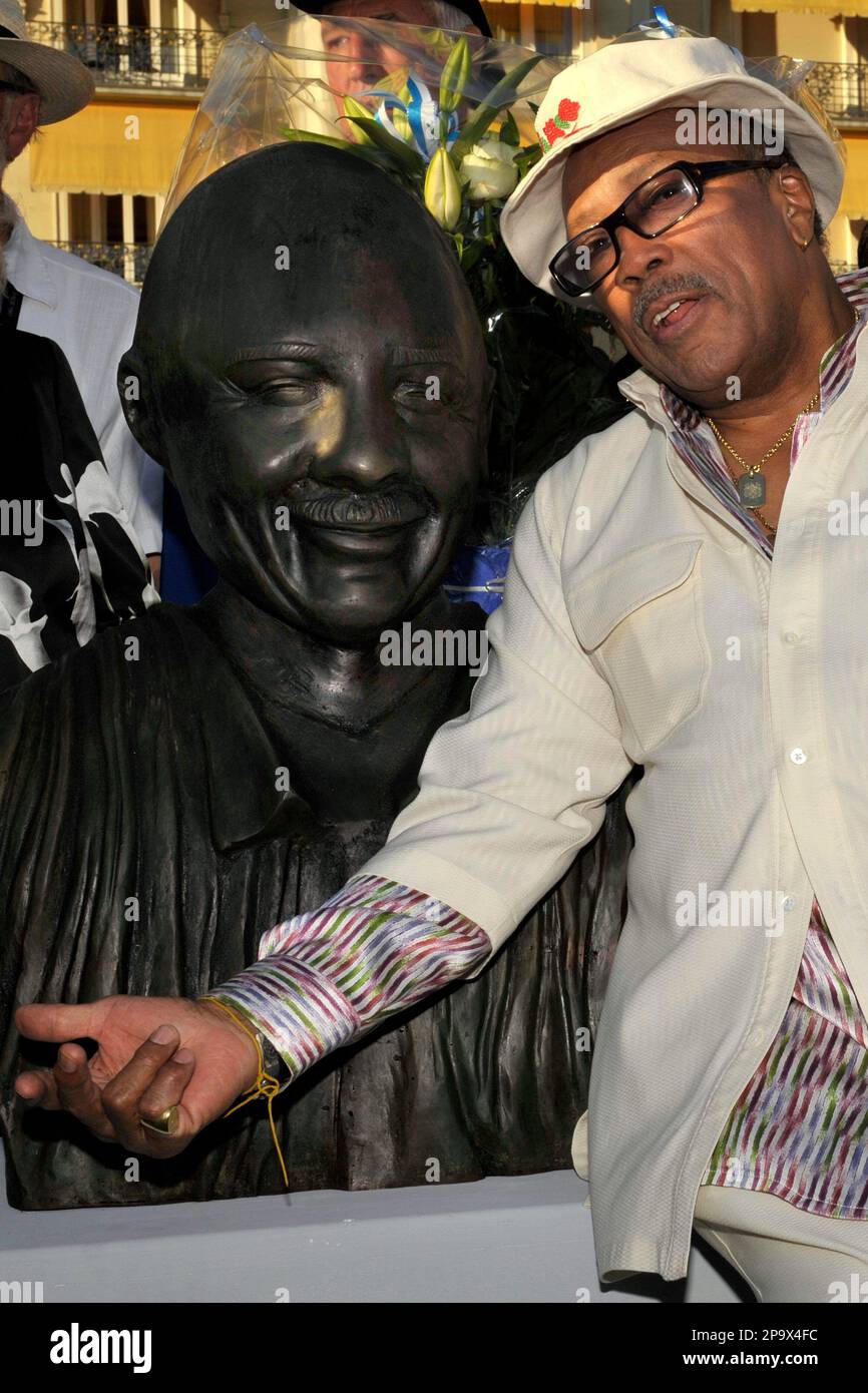 US composer and record producer Quincy Jones poses for photographer ...