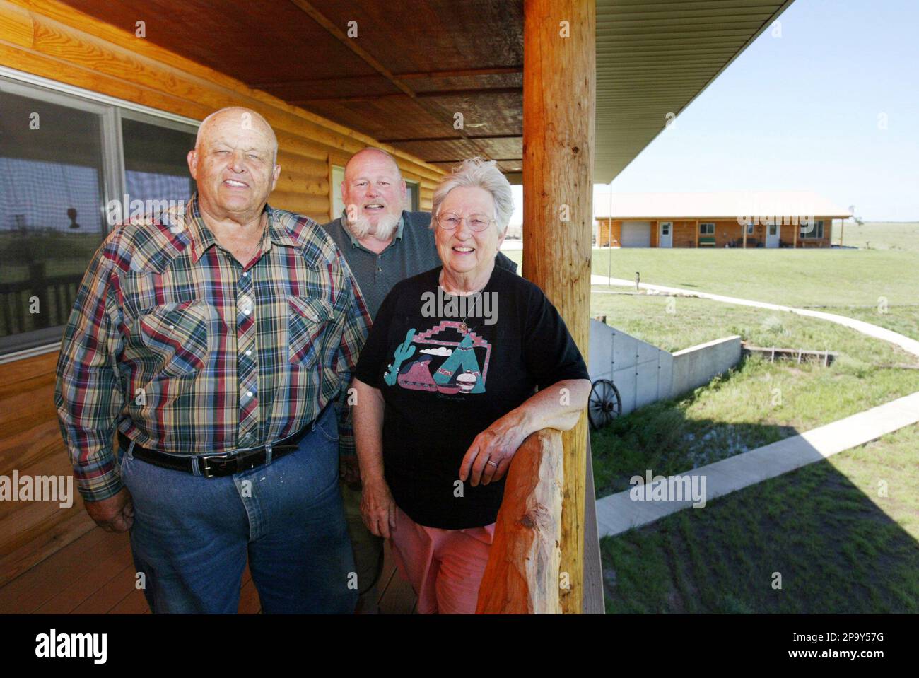 ** ADVANCE FOR WEEKEND EDITIONS JULY 5-6 ** Ron and Charlotte Ringer ...