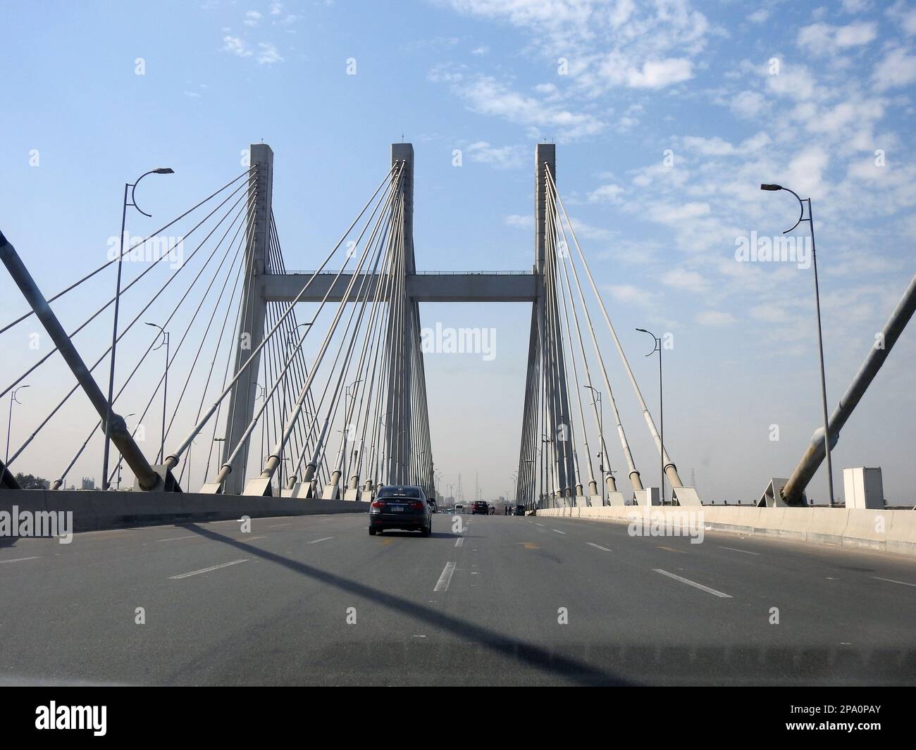 Kairo, Ägypten, März 9 2023: The Rod El Farag Axis Tahya Misr Masr ...