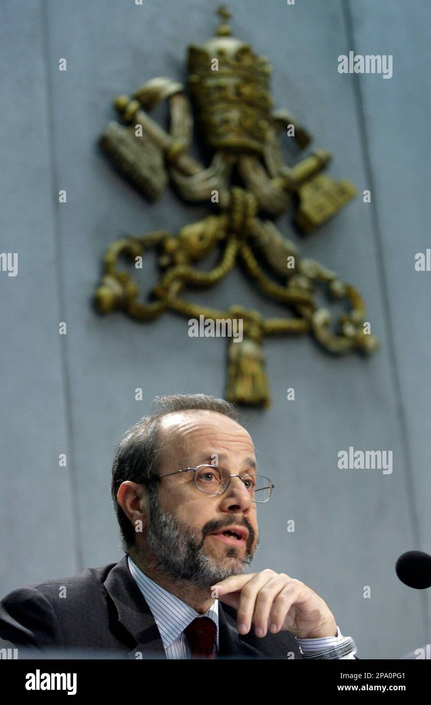 Editor in Chief of the Vatican newspaper L'Osservatore Romano Giovanni ...