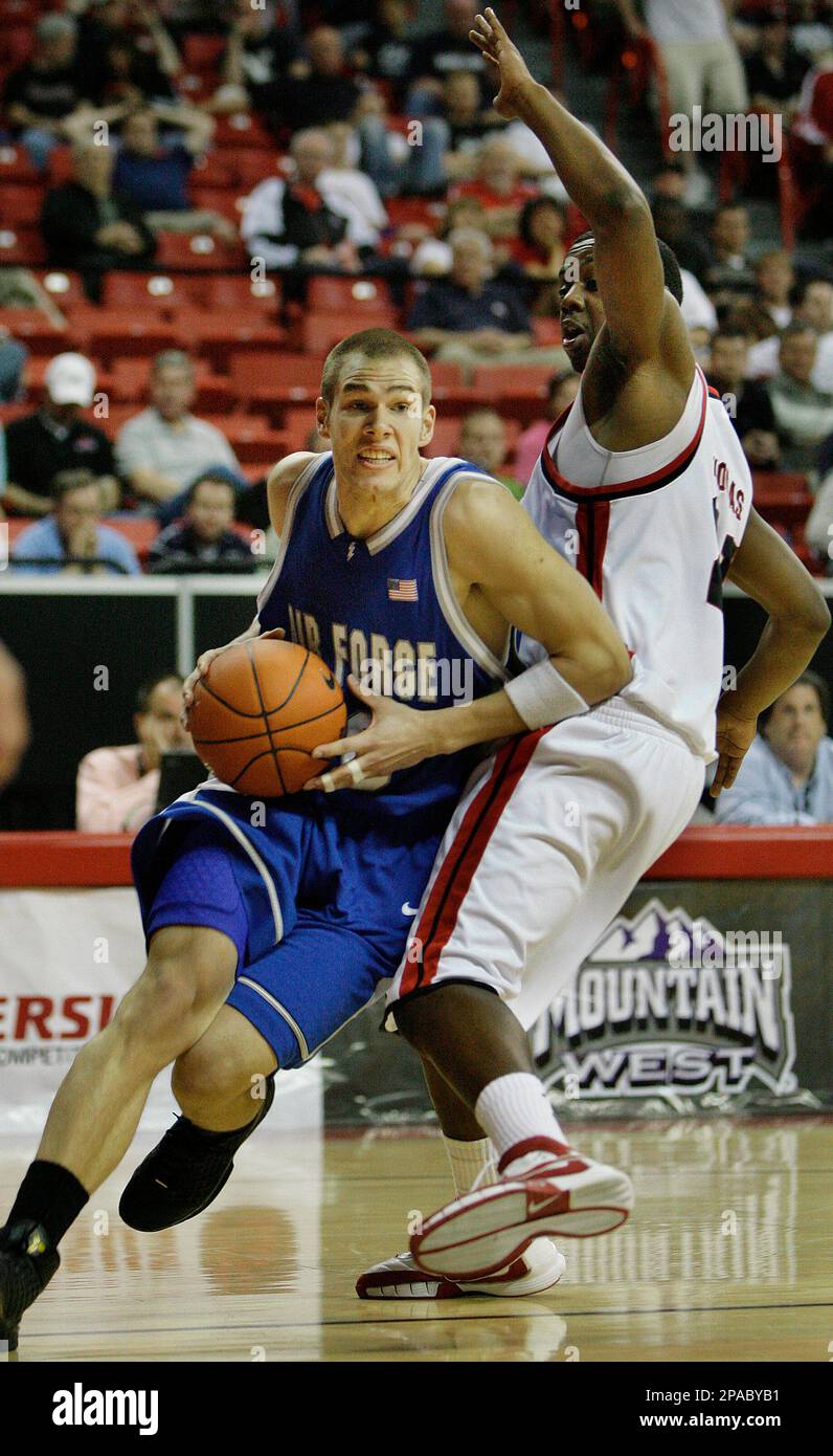 Air Force's Andrew Henke drives around San Diego State's Jer'Vaughn ...