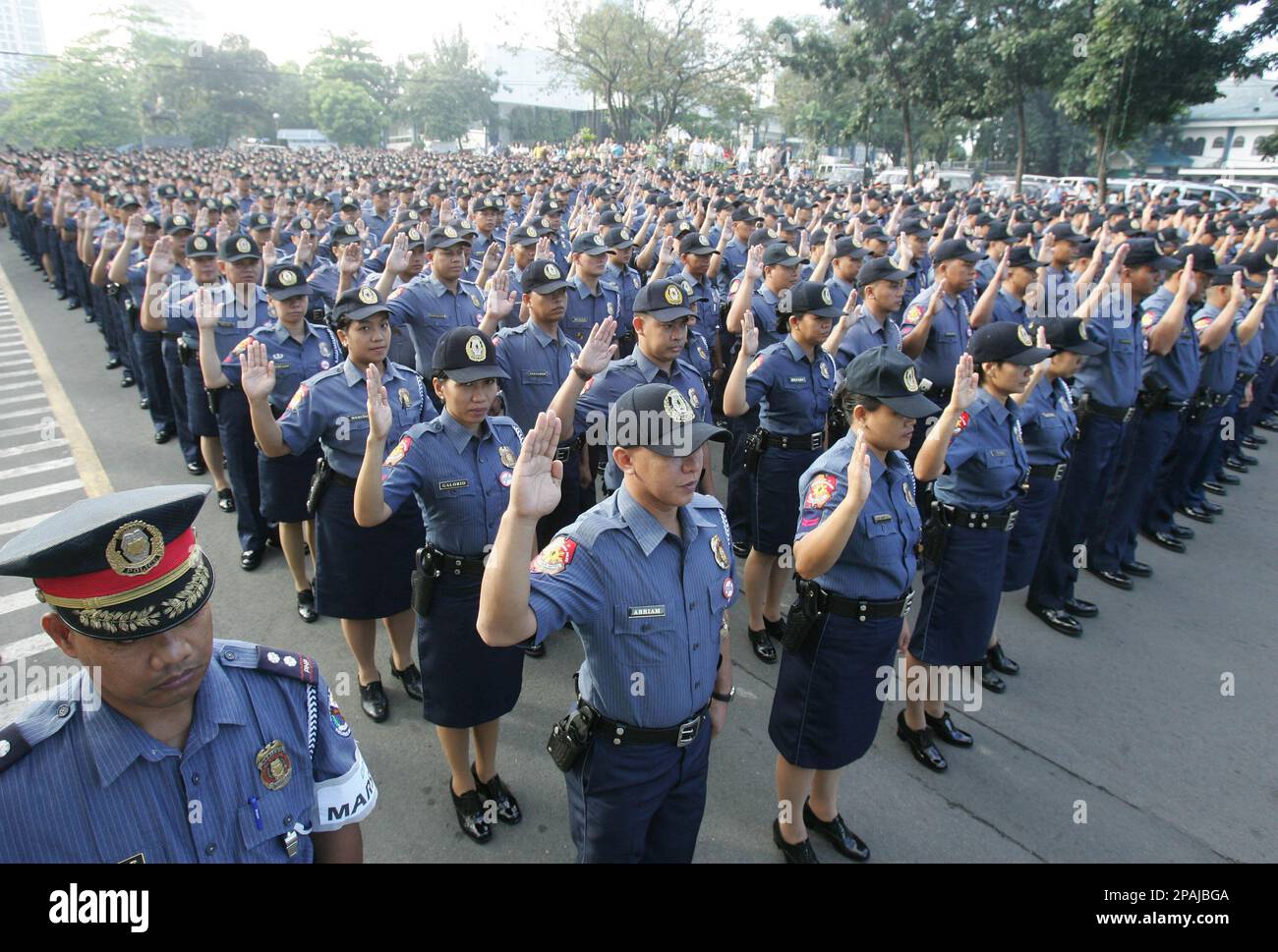 Newly-promoted Philippine National Police officers take their oaths ...