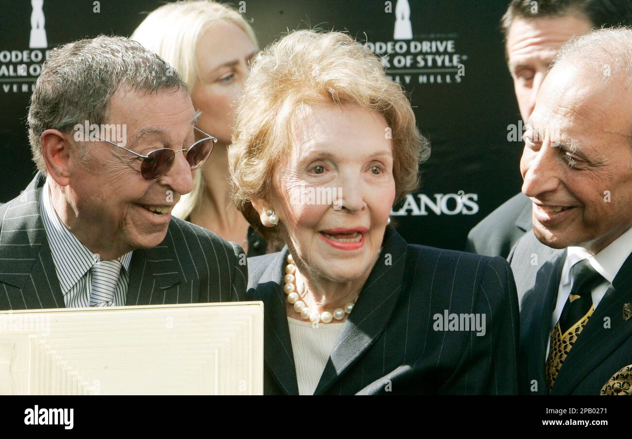 From left, celebrated fashion designer James Galanos, former first lady ...