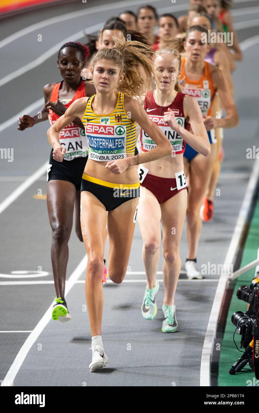 Konstanze Klosterhalfen aus Deutschland nimmt am 3. Tag der Europameisterschaft für ...