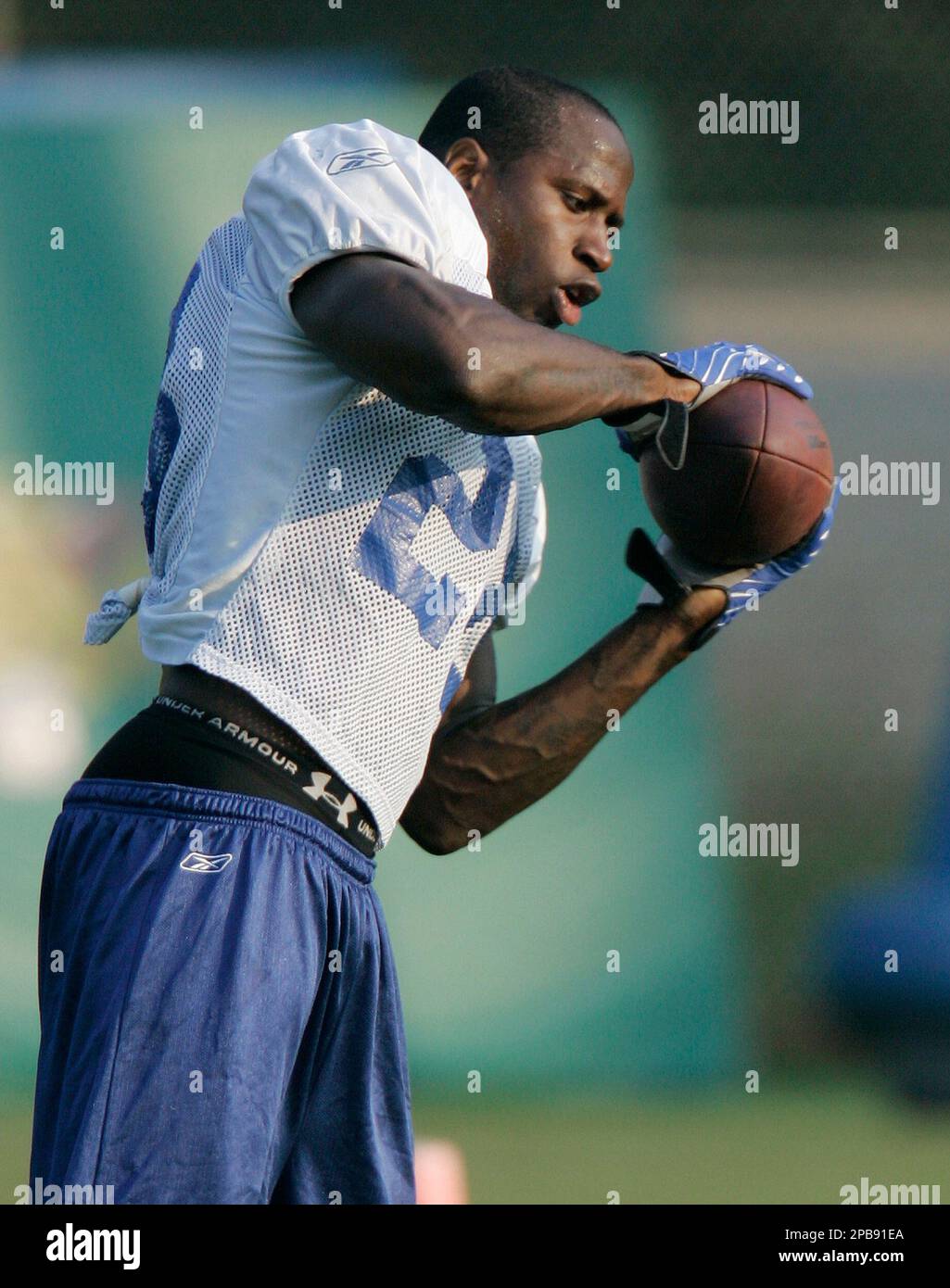 Indianapolis Colts defensive back Marlin Jackson makes a catch during ...