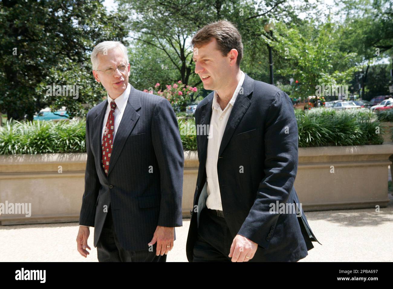 Gerry McCann, father of missing 4-year-old U.K. toddler Madeleine ...