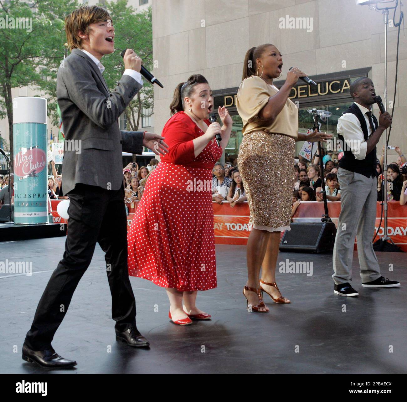 Zac Efron,left, who plays Link Larkin, Nikki Blonsky, second from left ...