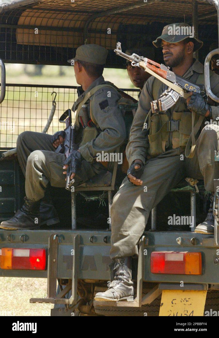 Sri Lankan troops travel in a truck close to Thoppigala, about 240 ...