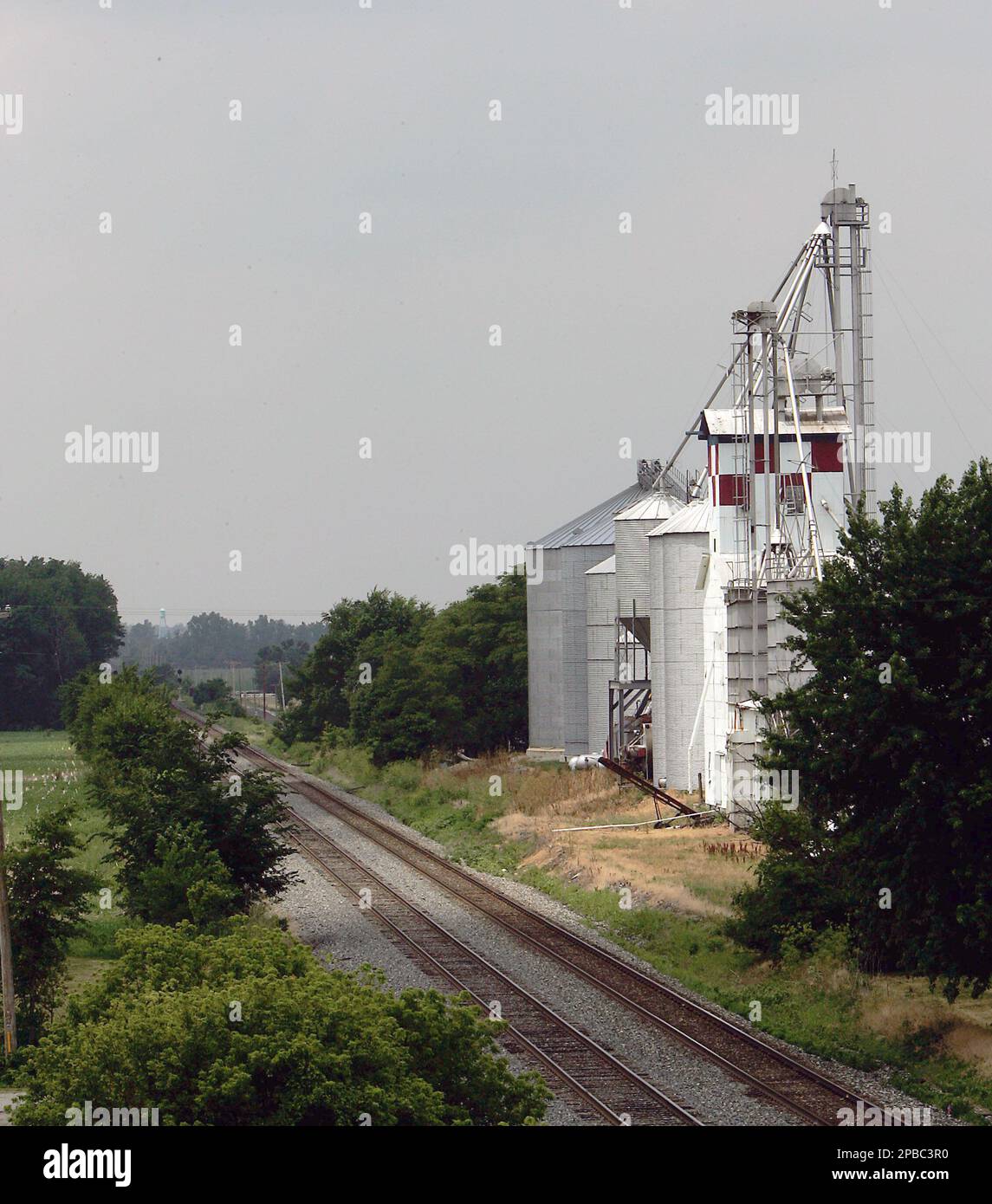 Dawn Grain and Supply Company shown on June 25, 2007, in Dawn, Ohio ...