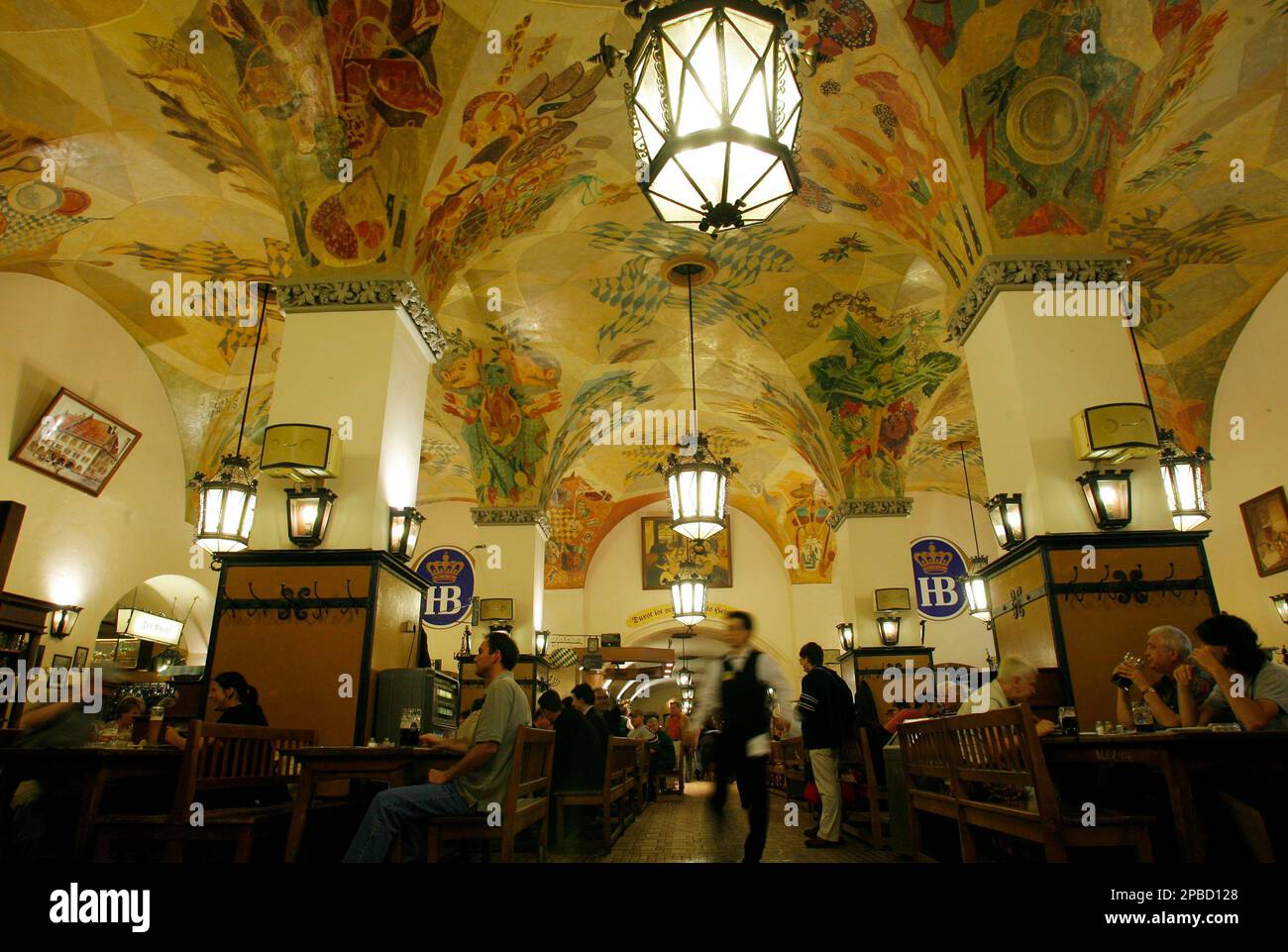 The restaurant of the "Hofbraeuhaus", the typical Bavarian restaurant ...
