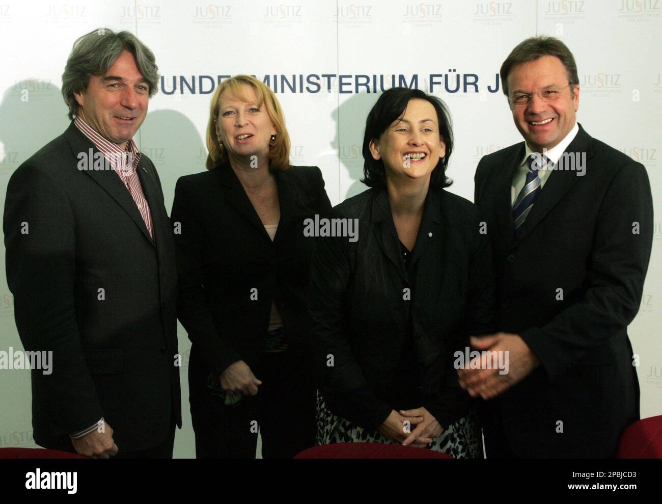 Sozialminister Erwin Buchinger, Frauenministerin Doris Bures ...