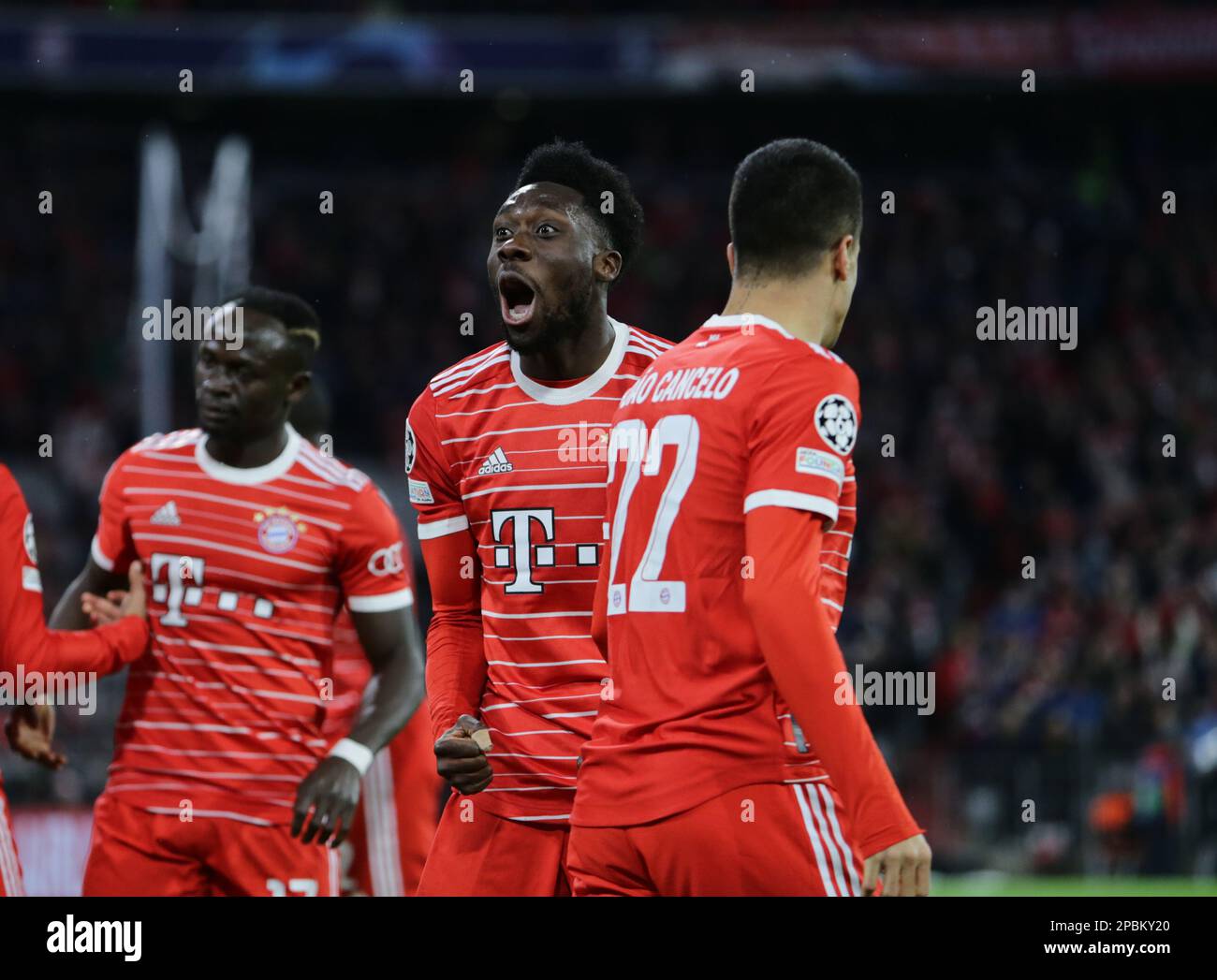 Alphonso Davies vom FC Bayern München während der UEFA Champions League, Fußballspiel zwischen ...