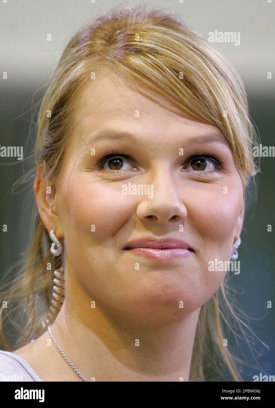Die ehemalige Schwimmerin Franziska van Almsick laechelt am Samstag, 14 ...