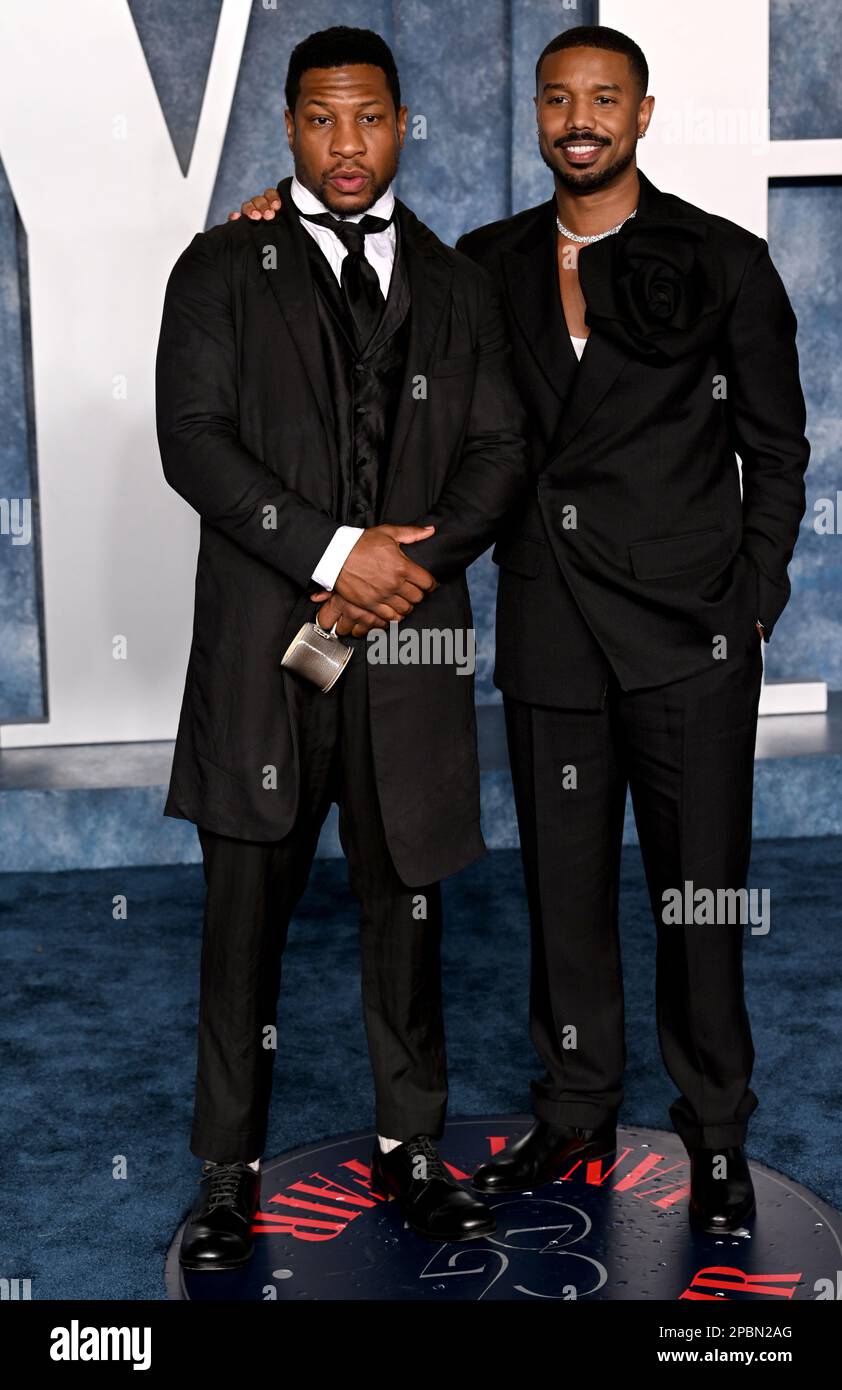 Michael B. Jordan (rechts) und Jonathan Majors, die an der Vanity Fair ...