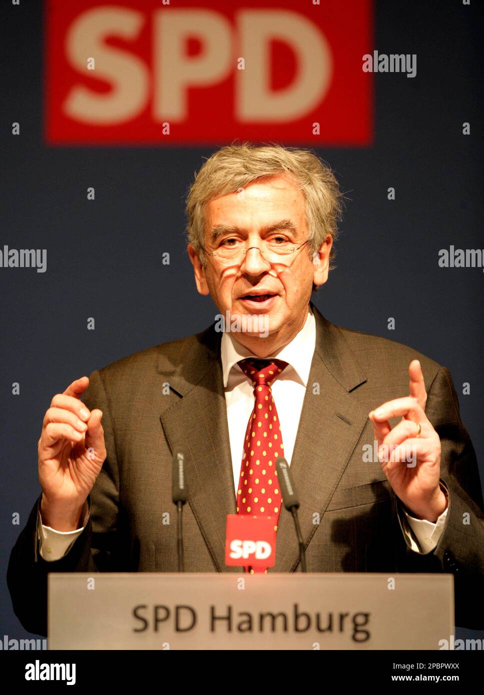 Der Spitzenkandidat fuer die bevorstehende Hamburger Buergerschaftswahl ...