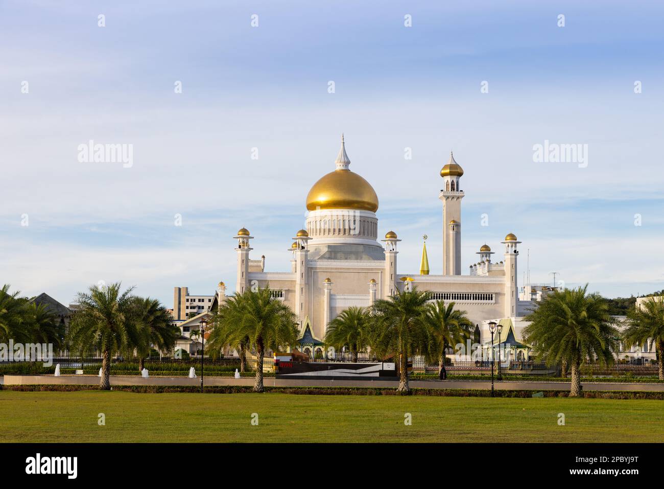Struttura iconica del brunei -Fotos und -Bildmaterial in hoher Auflösung – Alamy