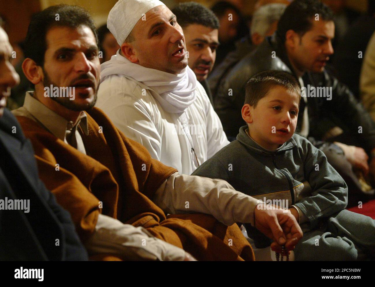 Lebanese Muslims attend Eid al-Adha prayers in the Al-Omar Al-Kabir ...
