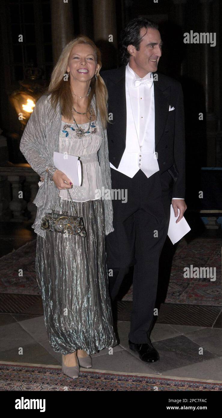 Nobel Medicine laureate Craig C Mello, right, of the University of ...