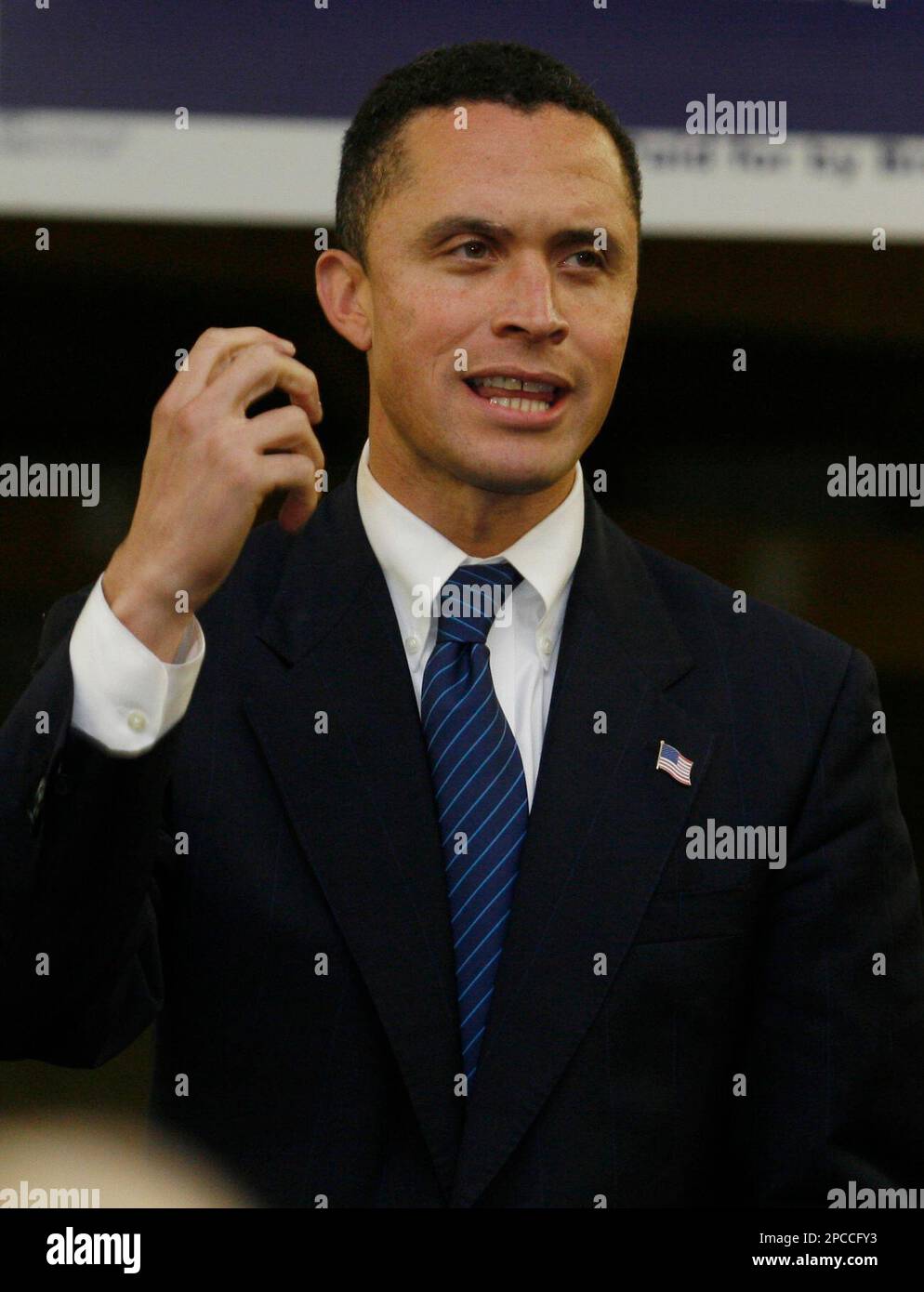 Democrat U.S. Rep. Harold Ford Jr. speaks to the crowd at a political ...