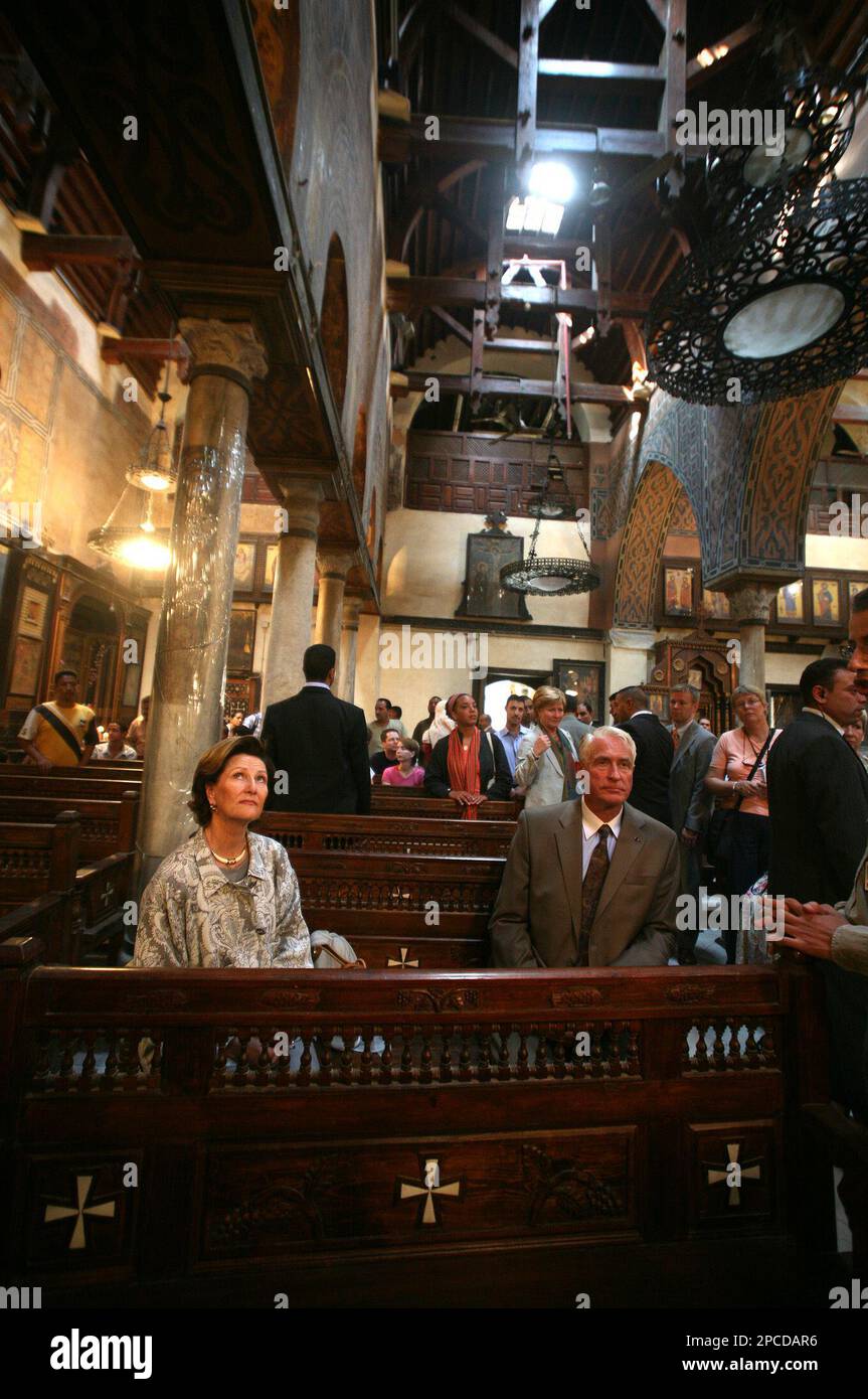 Queen Sonja of Norway, left, sits with Norwegian Ambassador to Egypt ...