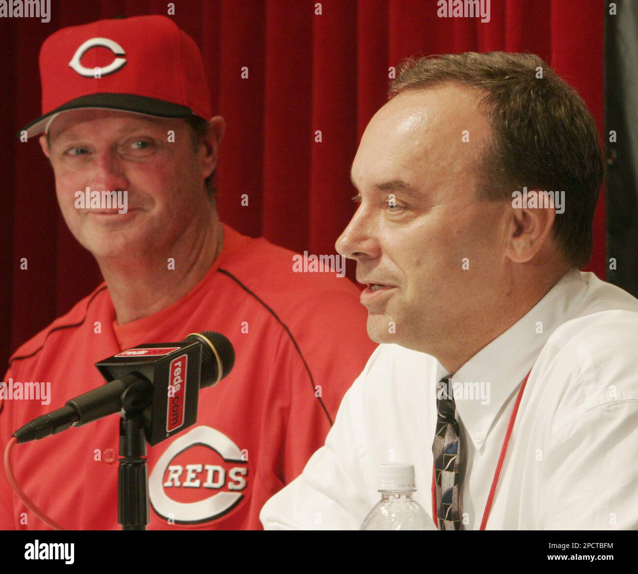 Cincinnati Reds general manager Wayne Krivsky, right, speaks at a news ...