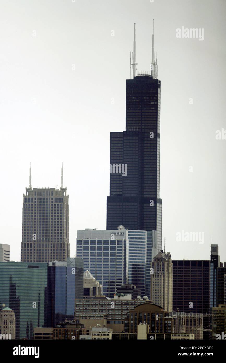The Sears Towe, the nation's tallest building, is seen Friday, June 23, 2006, in Chicago. Seven ...