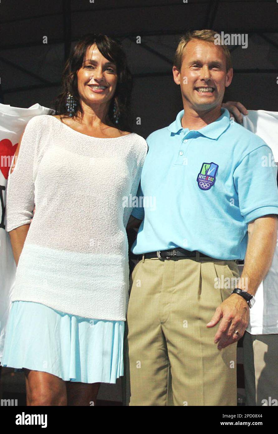 **FILE**Former Olympians Nadia Comaneci and Bart Conner pose in ...