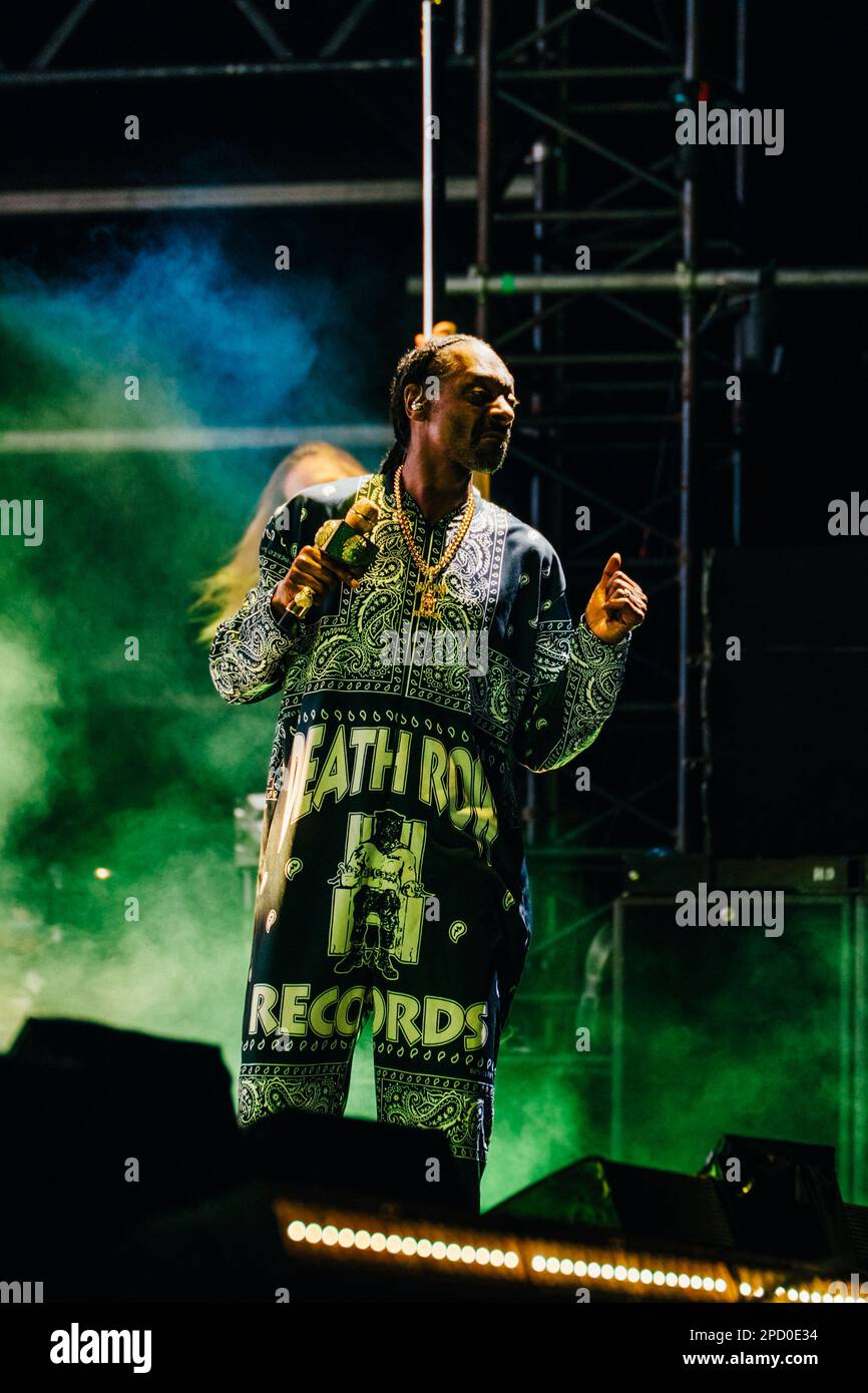 Snoop dogg 1994 -Fotos und -Bildmaterial in hoher Auflösung – Alamy