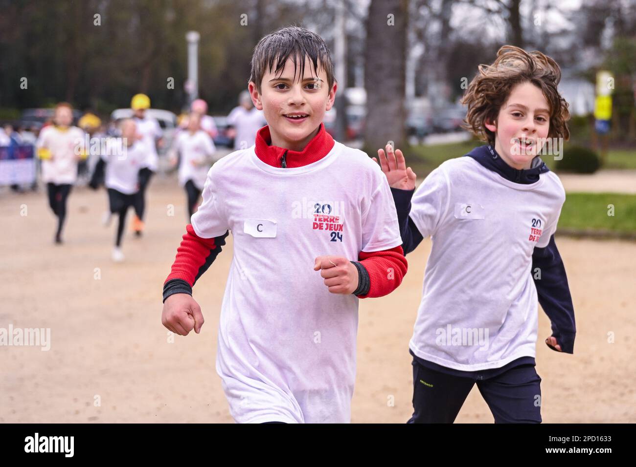 Abbildung zeigt die virtuelle Relaisstation weltweit mit Team Belgien ...