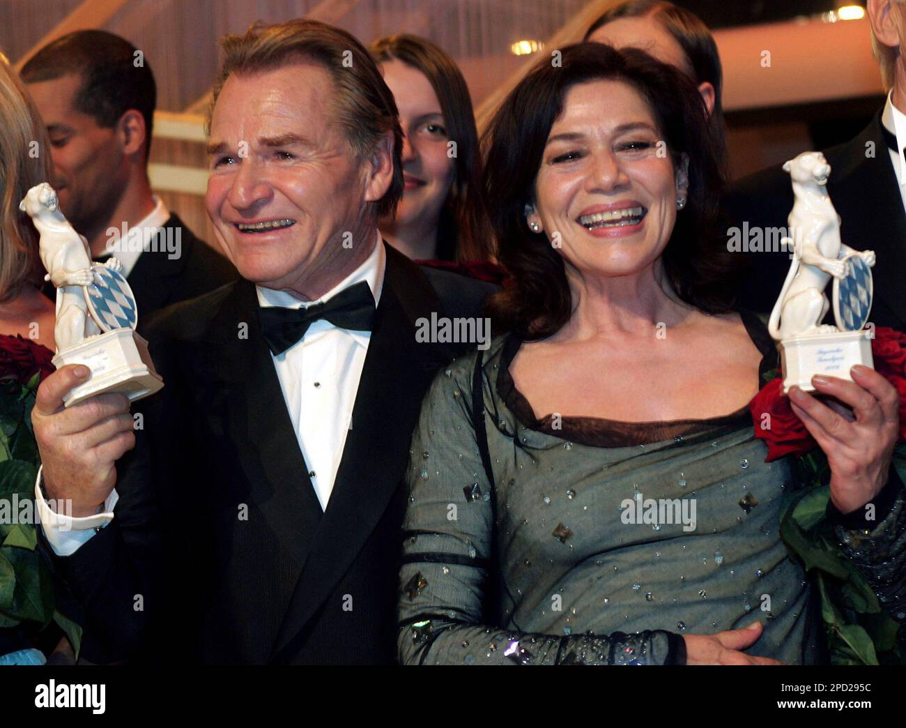 Die Schauspielerin Hannelore Elsner(Ehrenpreis) und Kollege Fritz ...