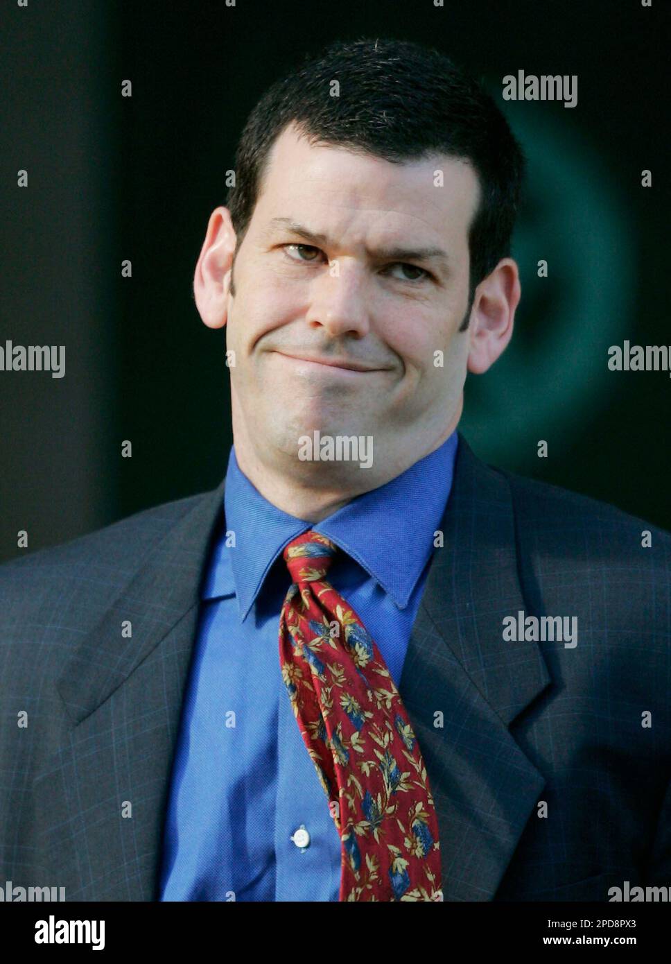 Former Enron Corp. treasurer Ben Glisan Jr. arrives at the federal ...