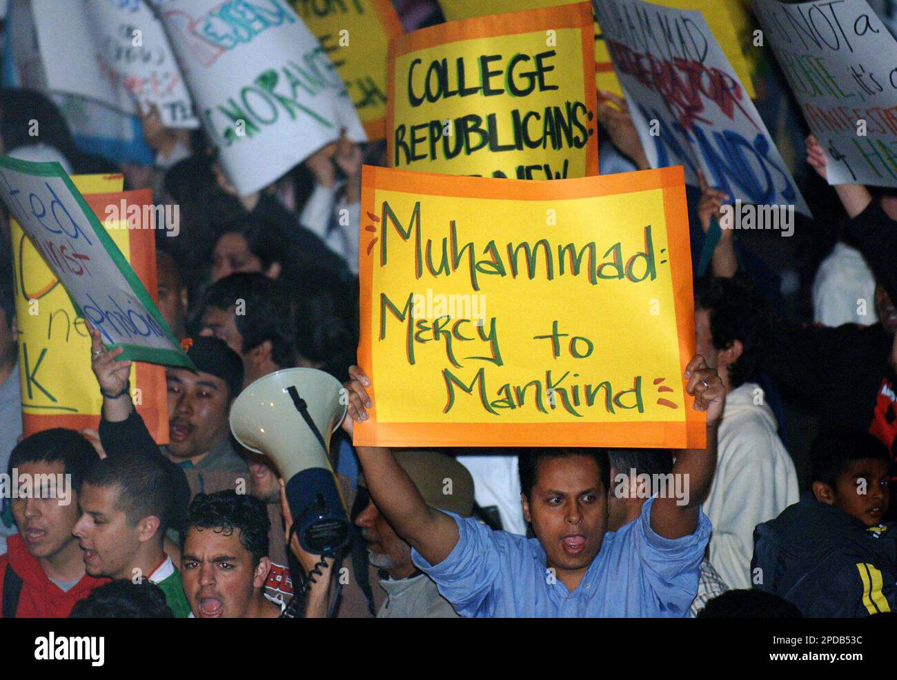 Protesters against the discussion session and unveiling of the ...