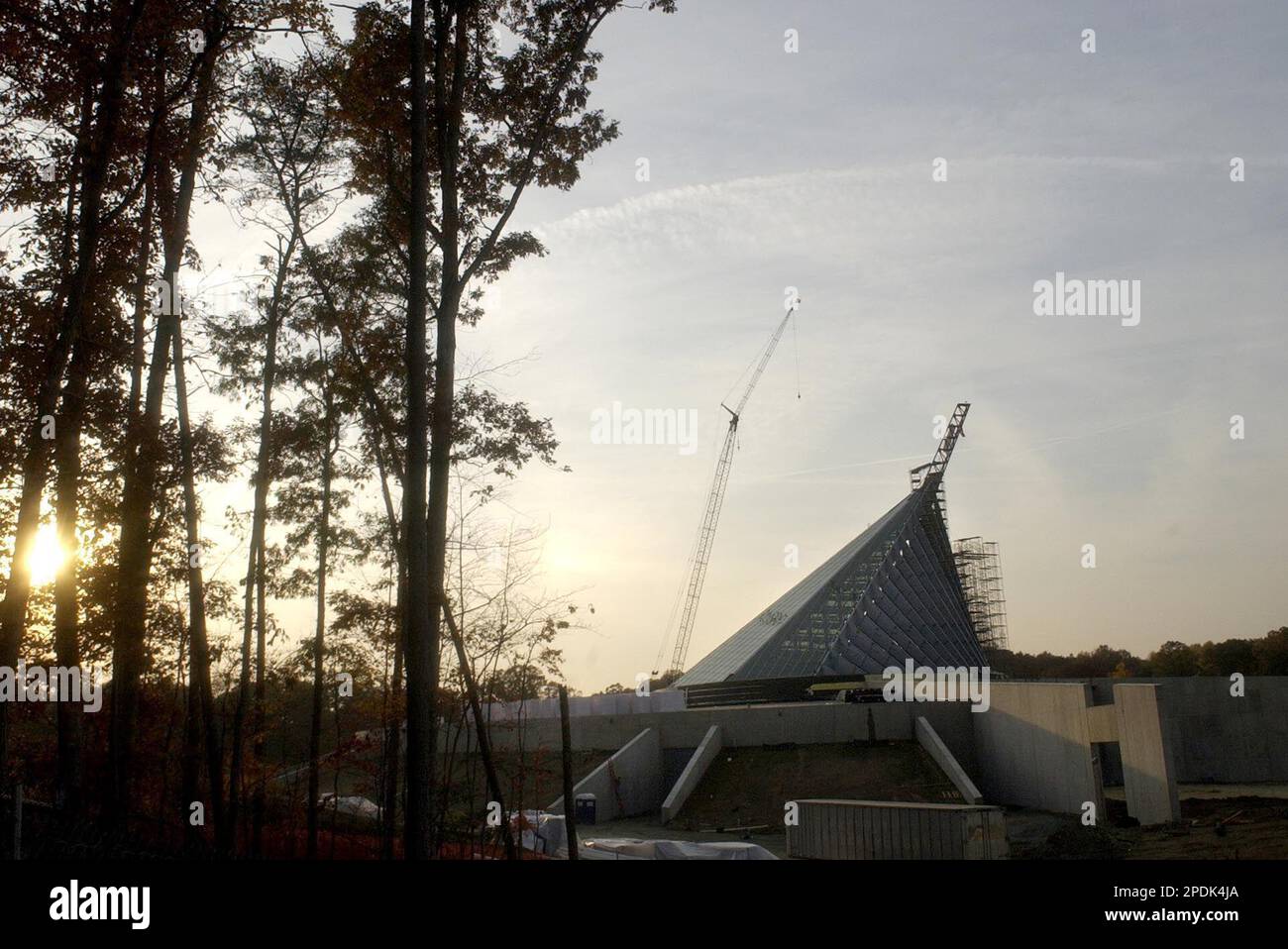 Construction continues on The National Museum of the Marine Corps, in ...