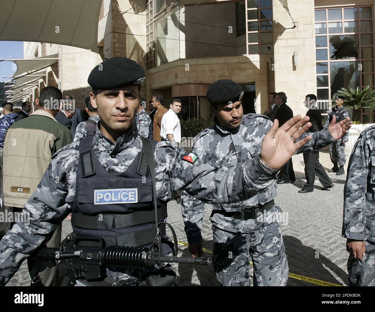 Jordanian police prevent the news media from entering Grand Hyatt hotel ...