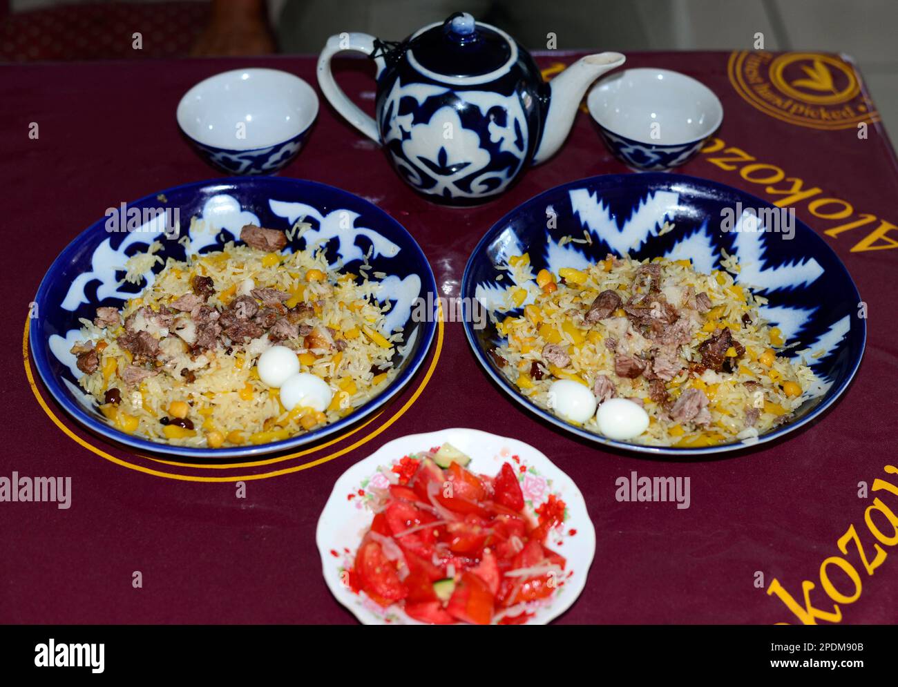 Zentralasiatisches plov zentrum -Fotos und -Bildmaterial in hoher ...