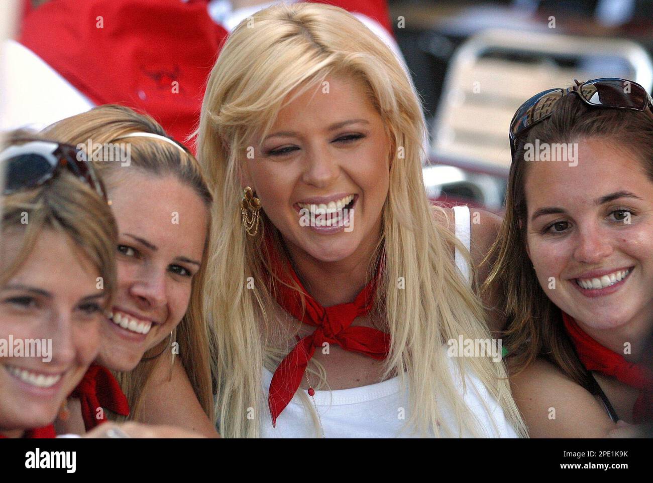 ** CORRECTS FIRST NAME FROM SARA TO TARA ** Tara Reid, center, an ...