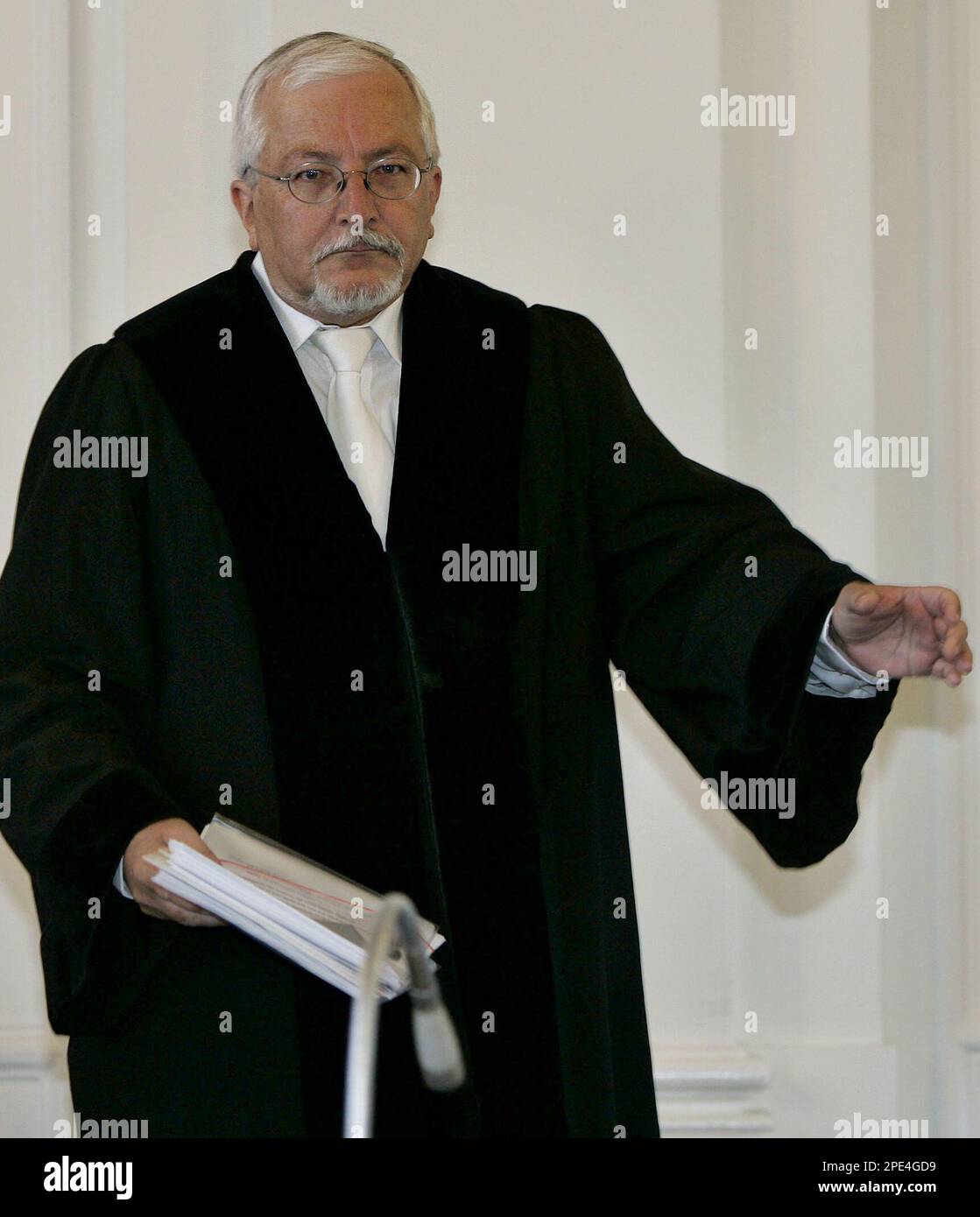 Eberhard Lang, Vorsitzender Richter der Zweiten Zivilkammer des ...