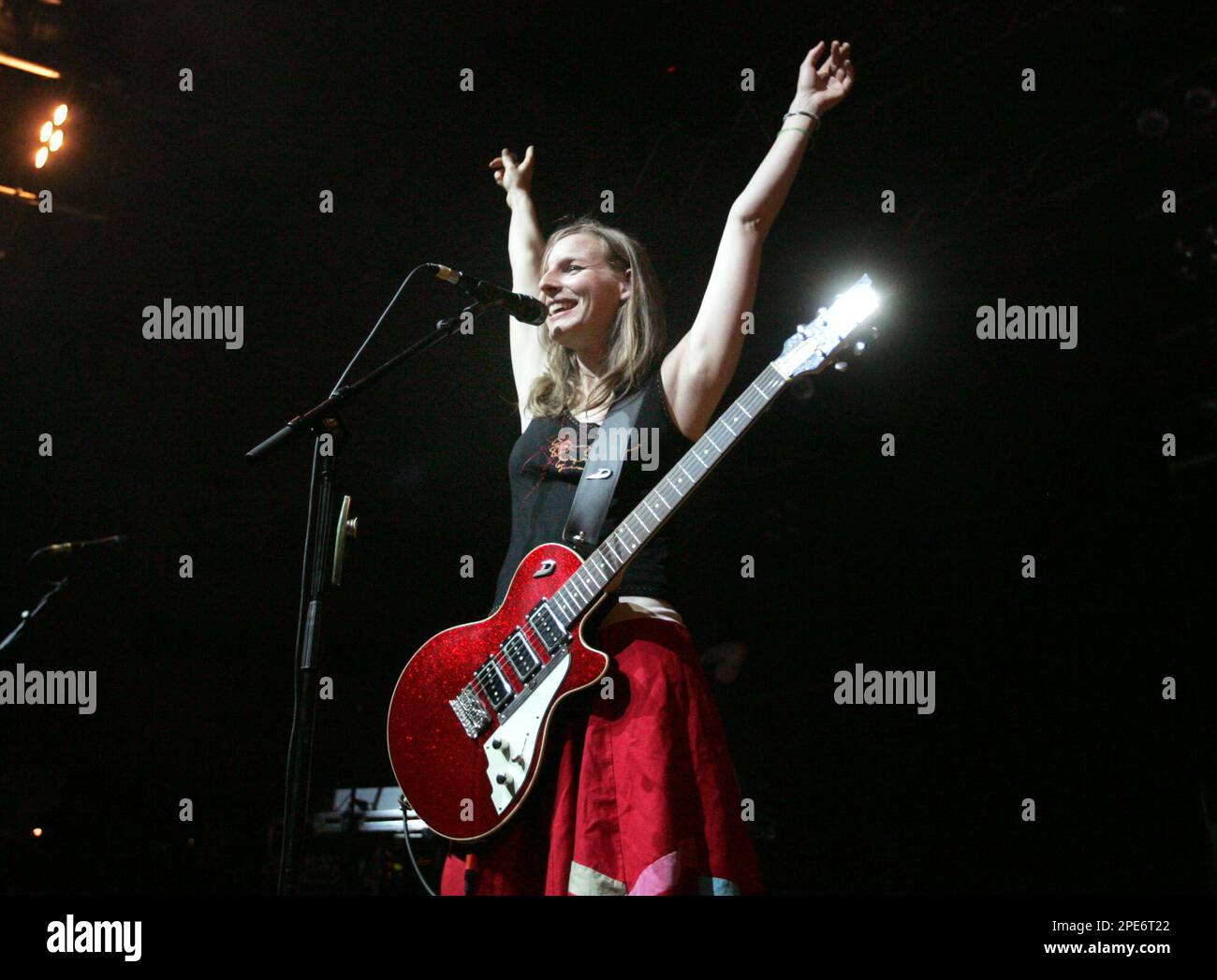 Die deutsche Pop Band "Wir sind Helden" um Leadsaengerin Judith ...