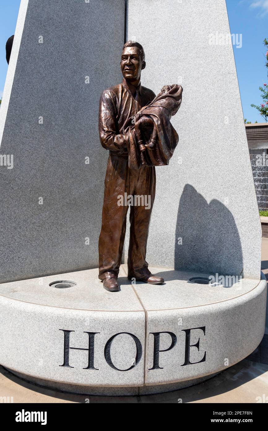 Tulsa, Oklahoma, Hope Plaza im John Hope Franklin Reconciliation Park ...
