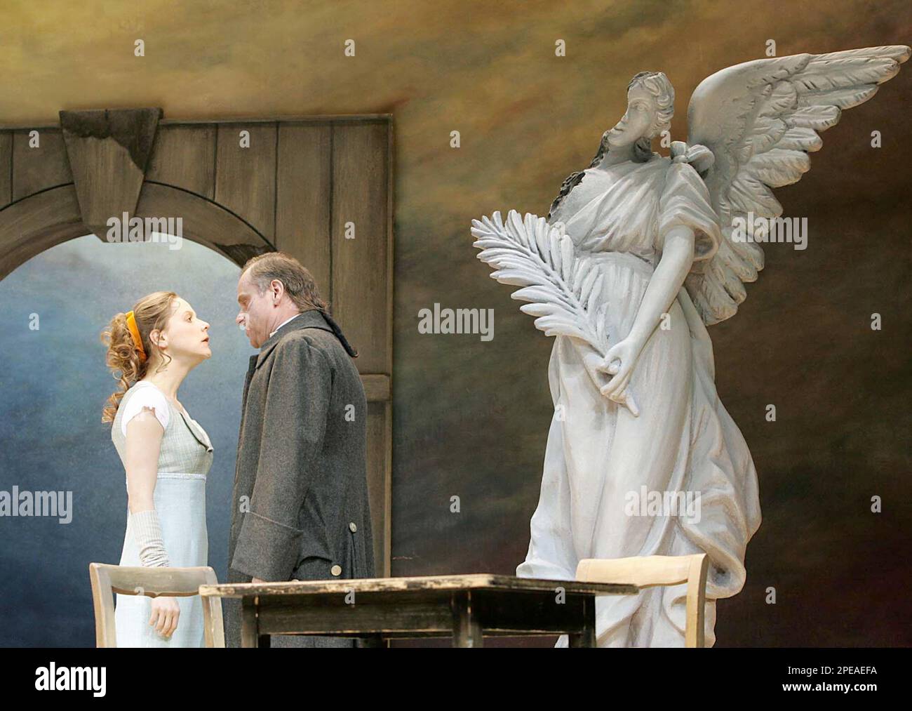 Chris Pichler als Franziska, und Toni Slama in der Rolle des Majors ...