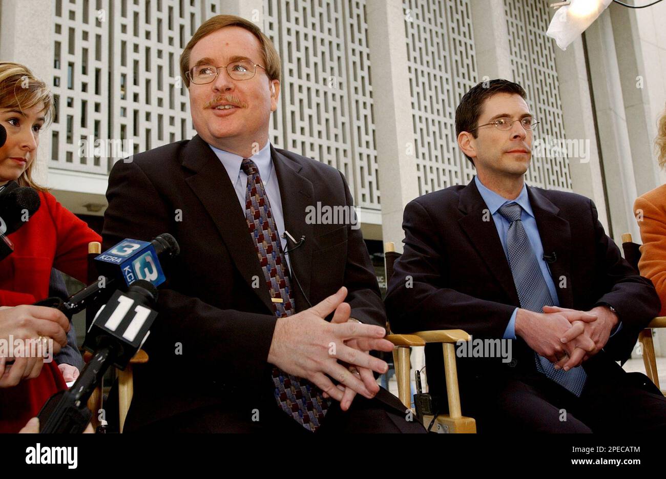 Deputy district attorney Dave Harris, left, and prosecutor Rick Distaso ...