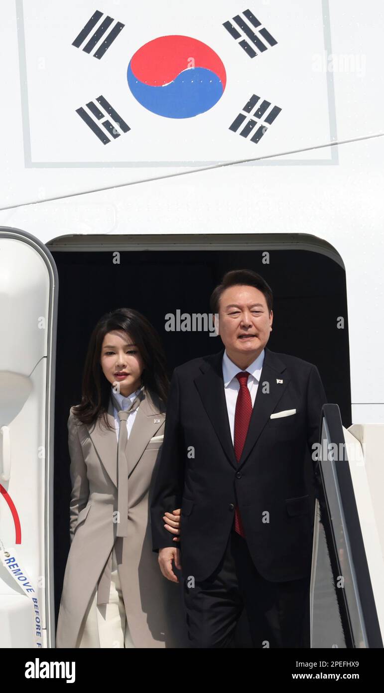 South Korean President Yoon Suk-yeol arrive at Haneda International ...