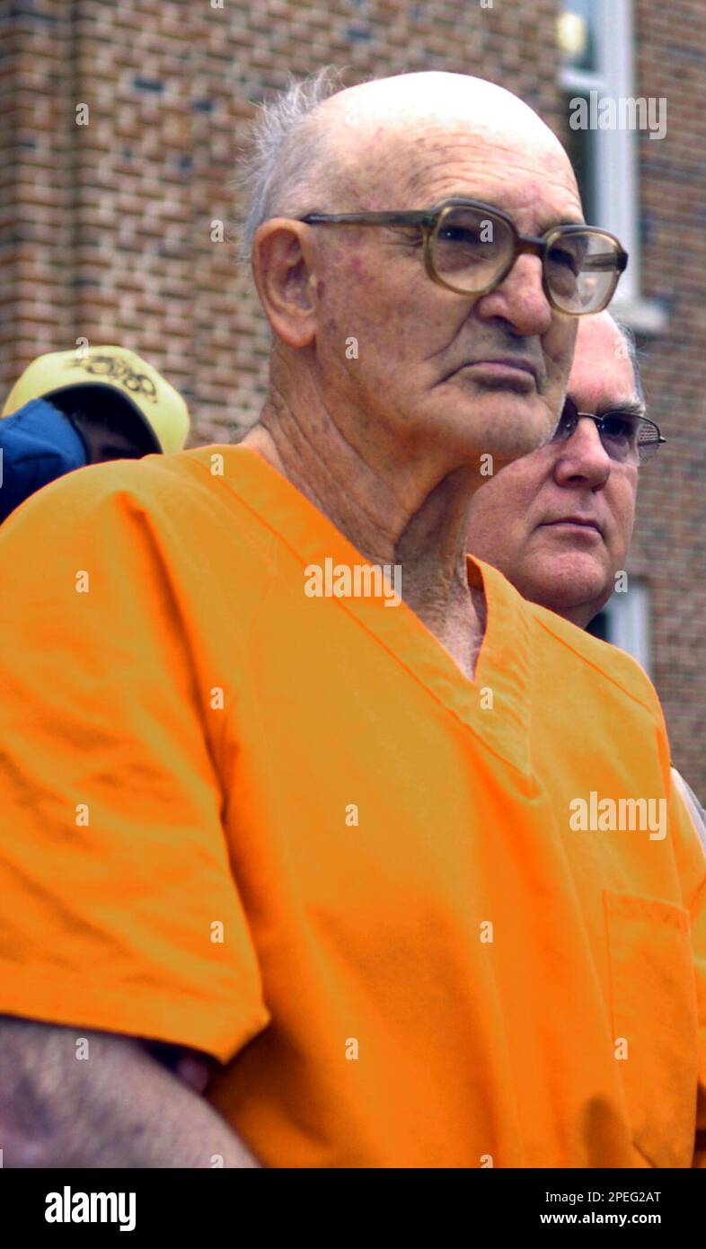 Reputed Ku Klux Klan member Edgar Ray Killen leaves the Neshoba County ...