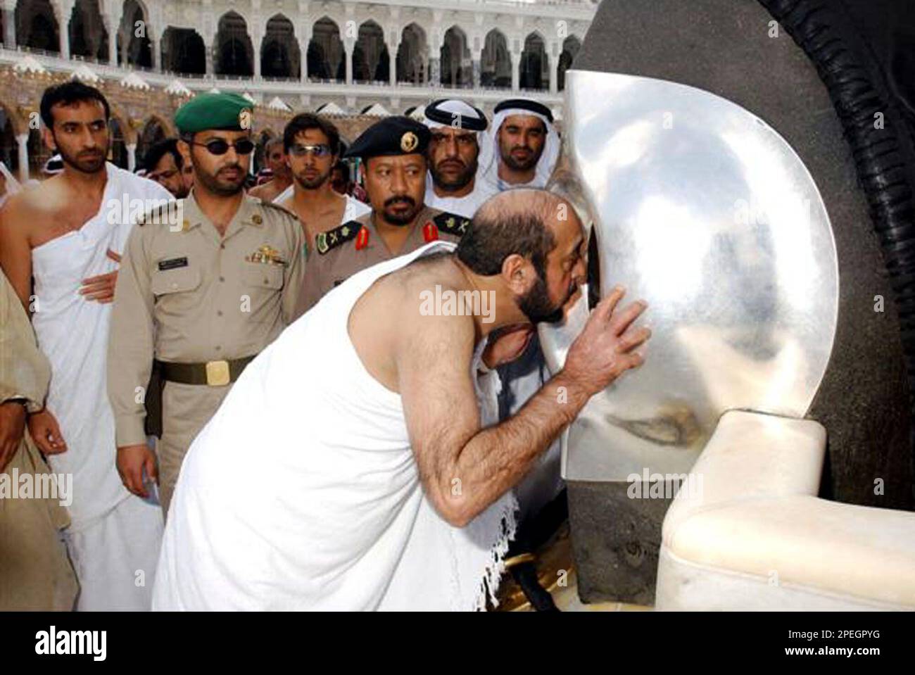 UAE President, Sheik Khalifa bin Zayed Al Nahyan takes a look at Hajar ...
