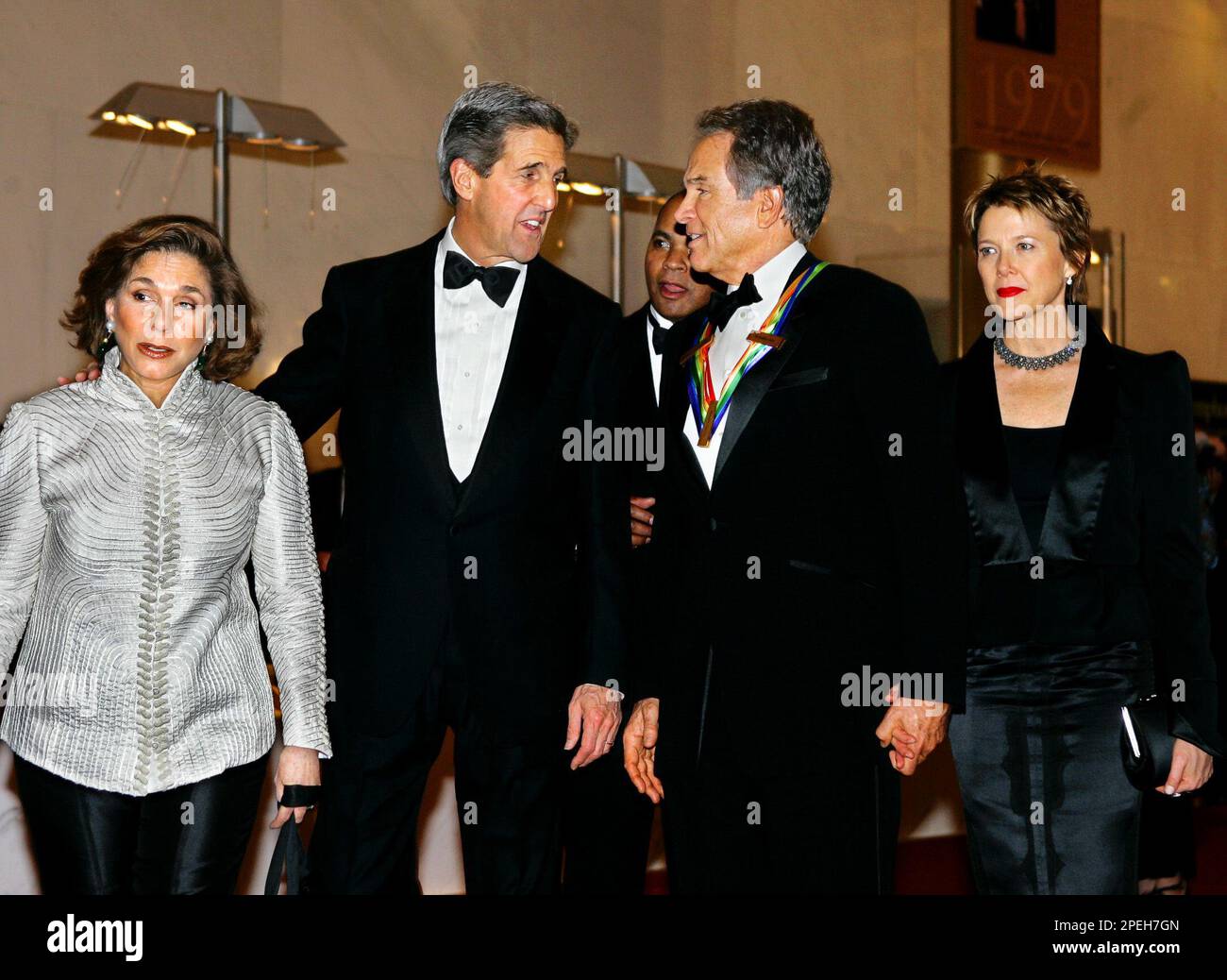 Former presidential candidate Sen. John Kerry, D-Mass., second from ...
